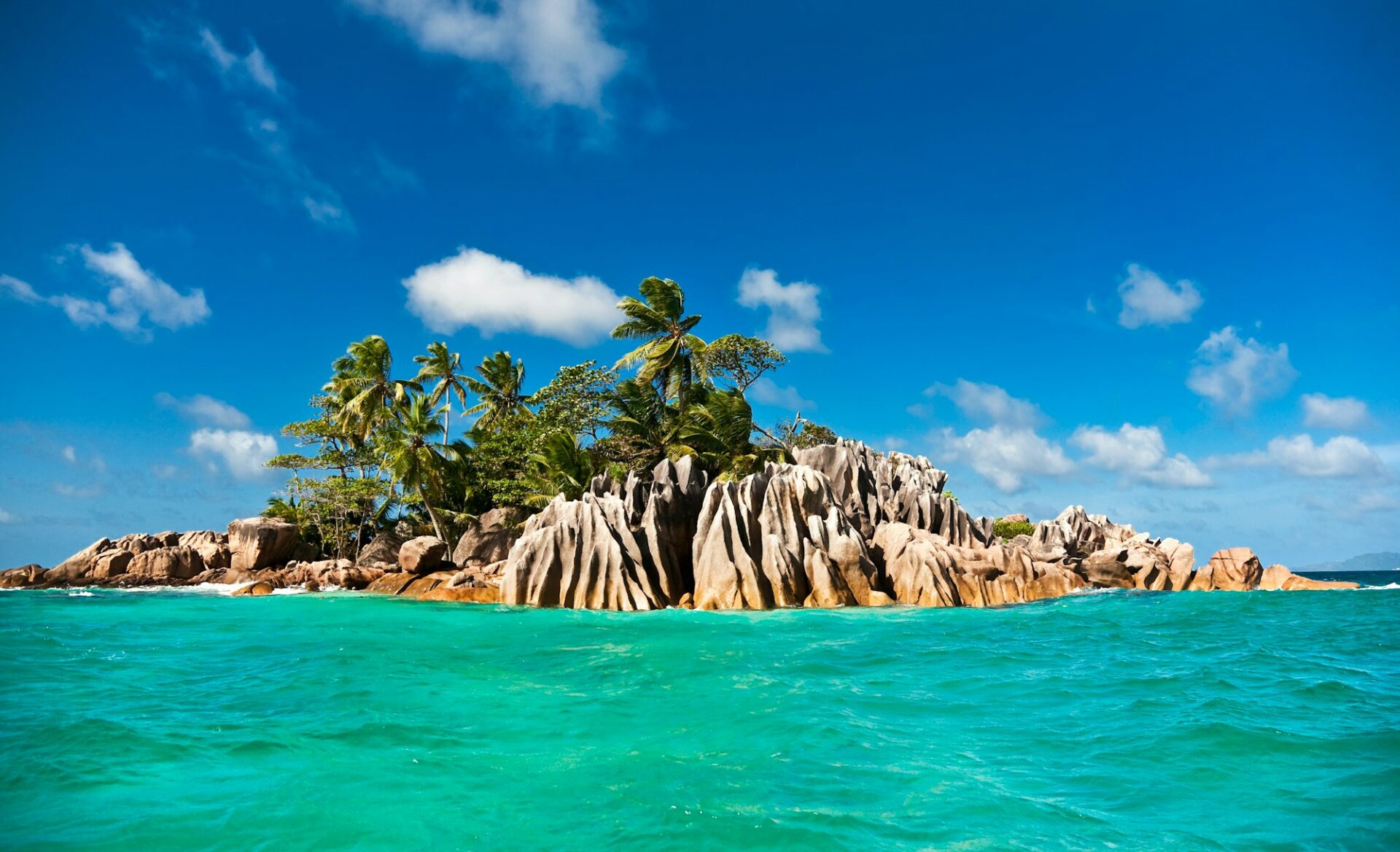 Seychelles Island | Discover Paradise with Safari365